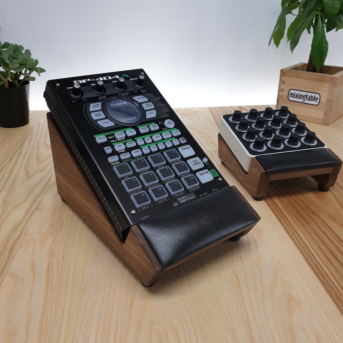 Roland SP404 Lux 28 - Mixingtable.comMixingtable.com