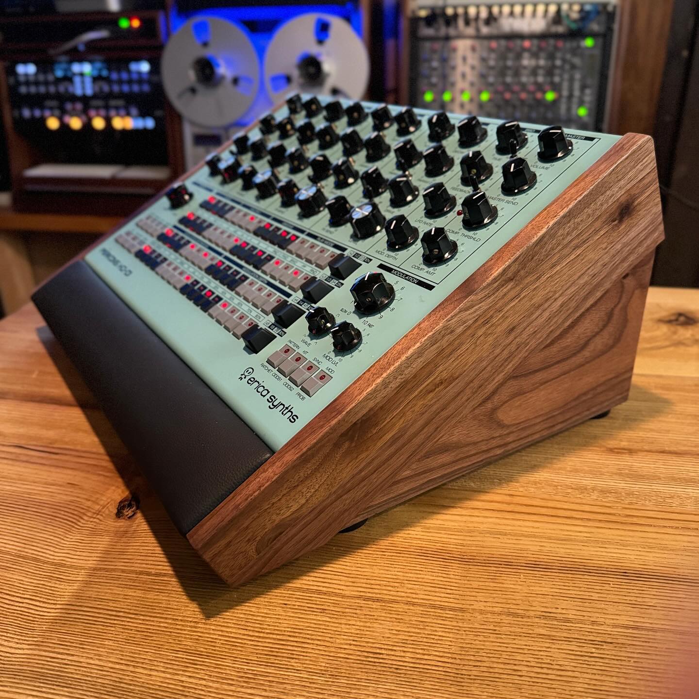 Perkons HD-01 Lux / Classic FX - Mixingtable.comMixingtable.com